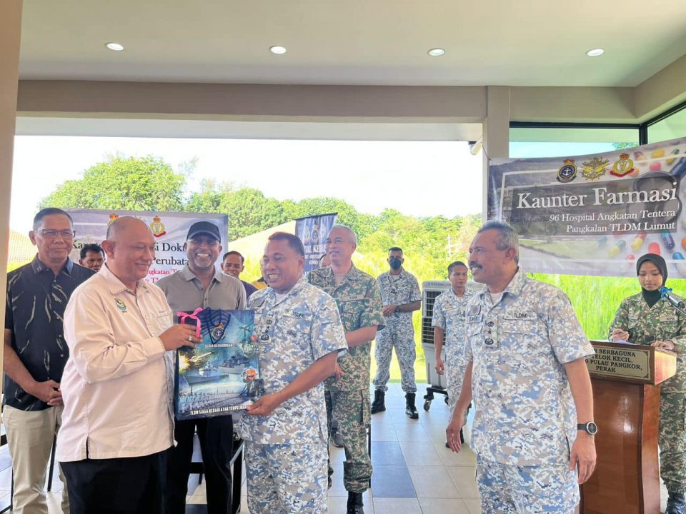 KARNIVAL KESIHATAN BERSAMA KOMUNITI PULAU PANGKOR ANJURAN TLDM DAN 96 ...